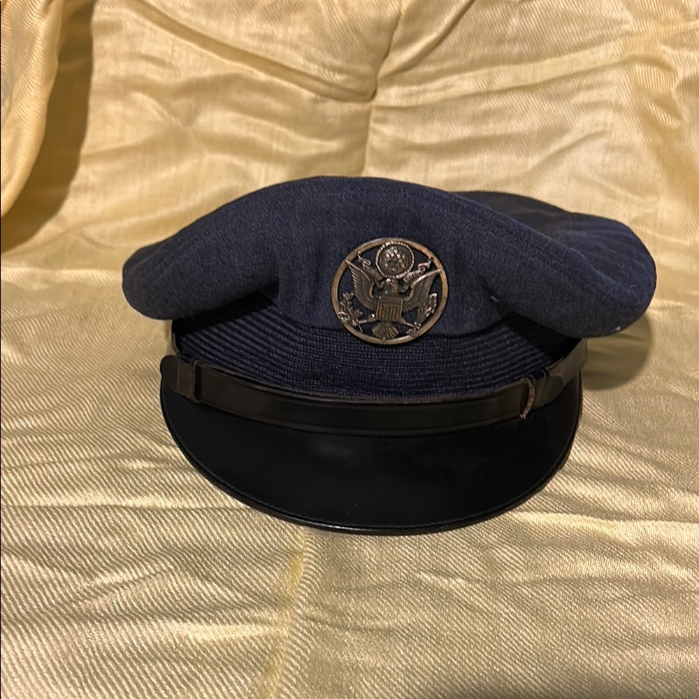 Vintage Navy Blue Military Cap With Emblem - Gem